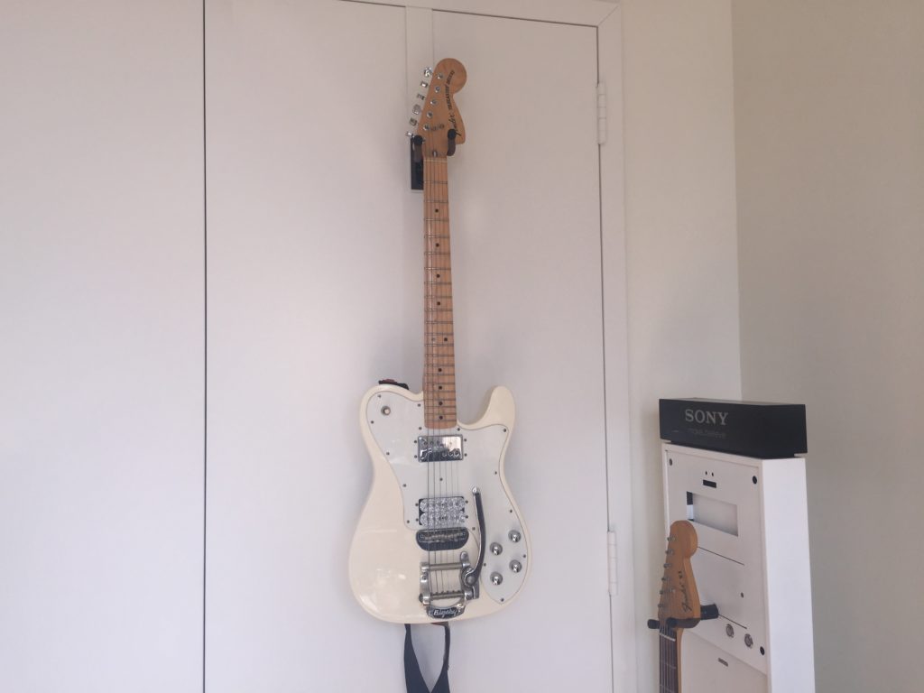 DoorJamz Over The Door Guitar Hanger – ★ First Look Review ★ | Greg Kocis